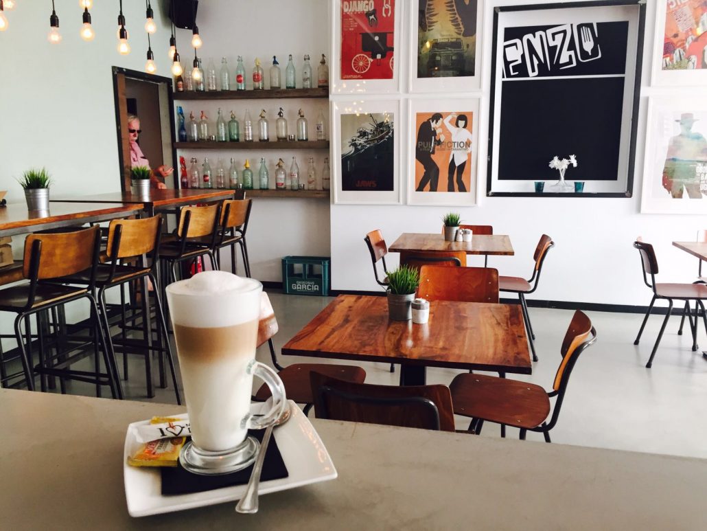 Bar Enzo | Cosmopolitan Bar and Restaurant in Moraira | Modern Bar ...